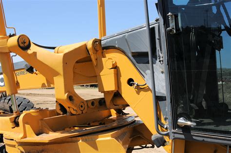 John Deere 772ch Grader Walk Around Page 4