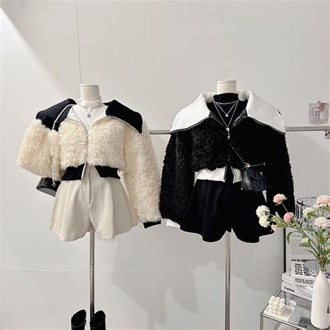 이프유마인 도톰폭닥누빔안감 겨울 푸들 투웨이 양털 뽀글이 퍼 니트 세일러 카라 오버핏 벌룬 퍼프 무스탕 집업 크롭 숏 패딩 자켓 점퍼 2color