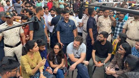 Rahul Gandhis Day Out With Upsc Aspirants Rahul News India Tv