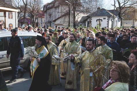 Floriile Parohia Sfanta Vineri Drumul Taberei