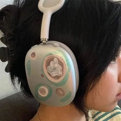 Bri Bribriip • Threads Say More Bri Bribriip • Threads Say More