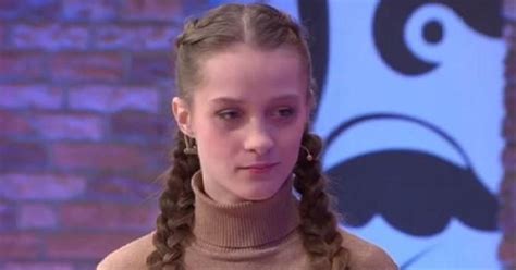 19 летнюю сироту и мать одиночку Ксению Патрушеву разоблачили в шоу «Мужское и женское