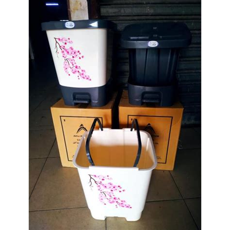 Akij Plastics Claean Bin 20l Bd