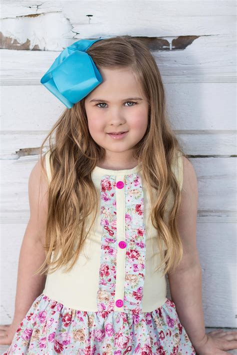 Mollys Modeling Page Home