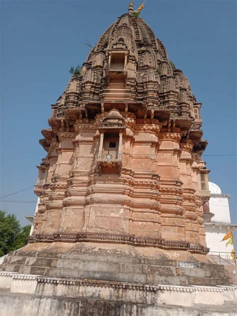 Ancient Dhumeshwar Mahadev Temple Is In Dilapidated Condition Lime On