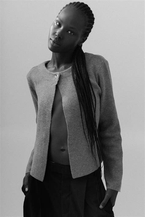 Achok Akoi Img Models