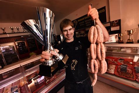 Nigels Gourmet On Tamar Maintains Sausage King Title The Examiner