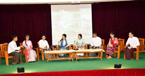 ကမာရွတ်မြို့နယ်၊ ရန်ကုန်ပညာရေးတက္ကသိုလ်ကျောင်း၌ လူငယ်စကားဝိုင်းကျင်းပ