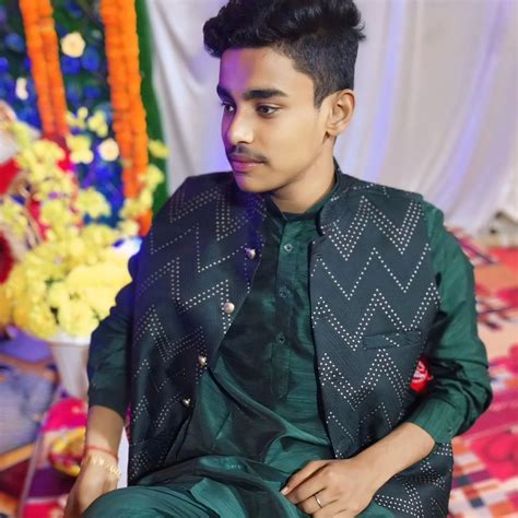 Aditya Singh༒꧂ Aditya Singh 3061 • Threads Say More