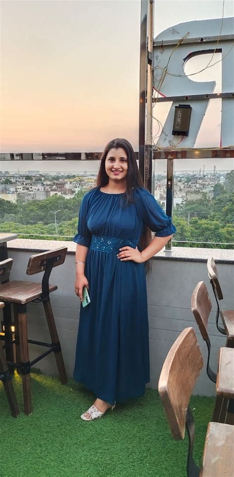 Anshika Choudhary On Linkedin Celebration Team Funactivities Cakecutting Appreciation