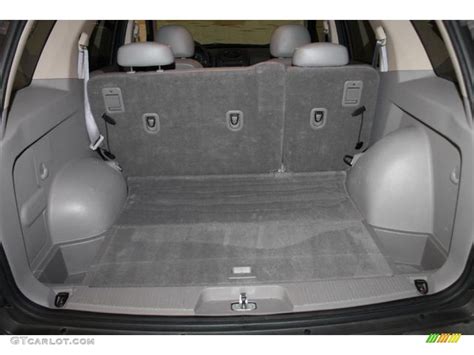 2003 Saturn Vue Standard Vue Model Trunk Photos
