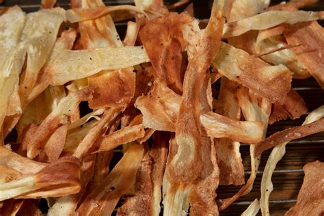Parsnip Crisps Easy Homemade Vegetable Crisps Thinly Spread Parsnip Crisps Easy Homemade Vegetable Crisps Thinly Spread