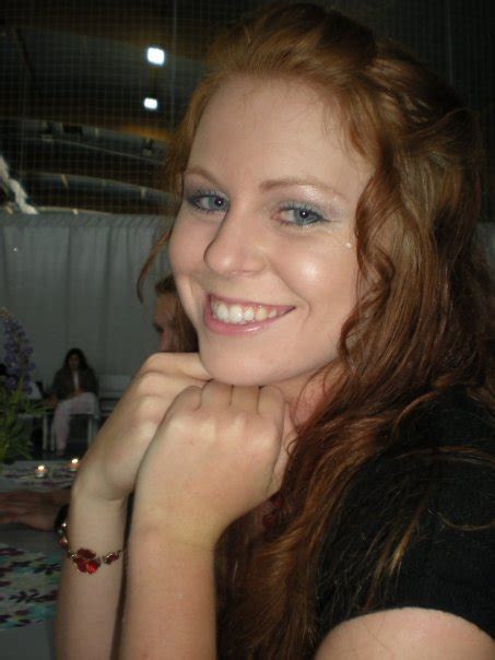 Smiling Girl Next Door Porn Pic Eporner