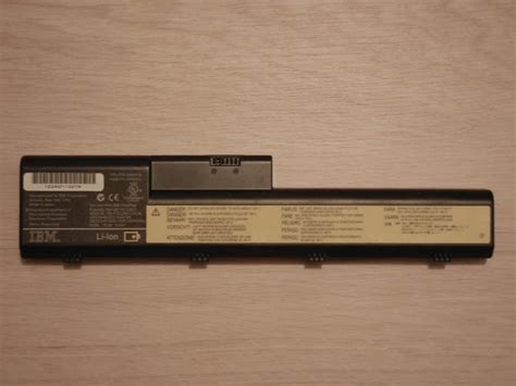 IBM ThinkPad A21m Clous