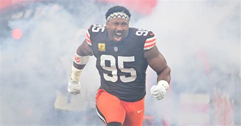 Michael Strahan Reacts To Myles Garrett Threatening His Tj Watts