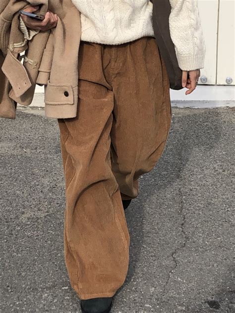 윈아웃 양 사이드 핀턱 롱 와이드 코듀로이 팬츠 2color 위시버킷