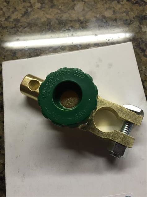 How Do I Attach The Battery Cable To This Disconnect Mgb And Gt Forum The Mg Experience