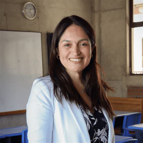 Presentación De Nuestra Nueva Directora Loreto Lillo San Nicolás Diácono