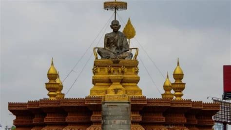 សម្តេចព្រះសង្ឃរាជ ជួន ណាត ពន្យល់ បញ្ជាក់ថា « វាសនា ខុសពី « សំណាង Tnaot