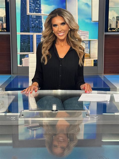 Taylor Mitchell Popped In To See Some Friends At