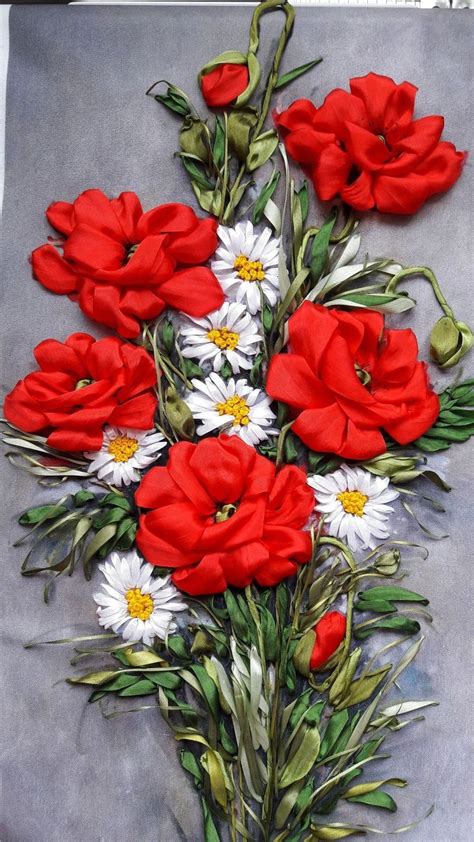 Пин на доске Bellas Flores 2 Урок по созданию цветка из ленты Вышивка на шелковых лентах Маки