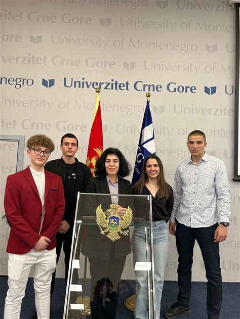 ГВАРДЕЙЦИ ОТ ПГЕЕ „КОНСТАНТИН ФОТИНОВ“ УЧАСТНИЦИ В МЕНТОРСКА ПРОГР