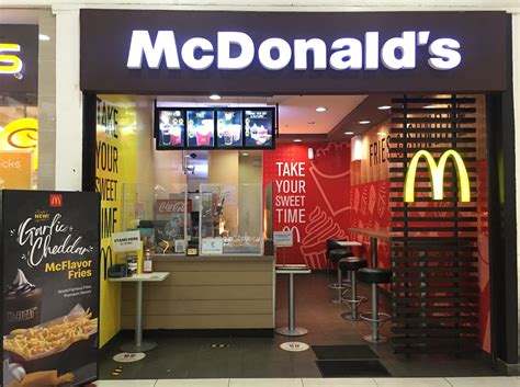 Robinsons Lipa Mcdo Is Now Open From 10am 6pm For Your