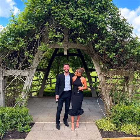 Olivia Buzaglos Feet