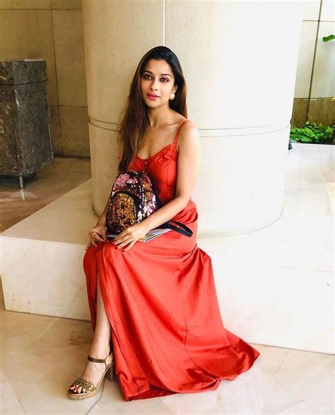 Nyra Banerjee Trending Outfits Fashion Dress To Impress