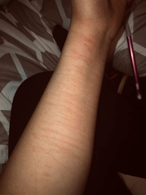 Hand Cut Love Wallpaper