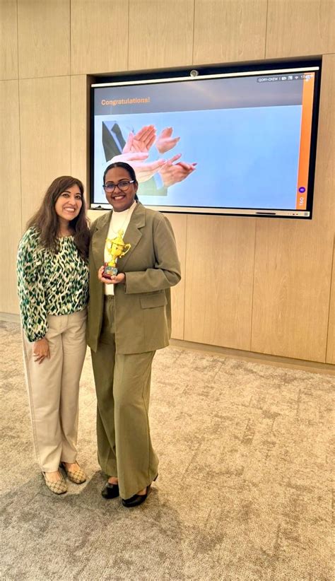 Besttraineraward Trainerdevelopment Grouptraining Thefirstgroup Teamwork Leadership