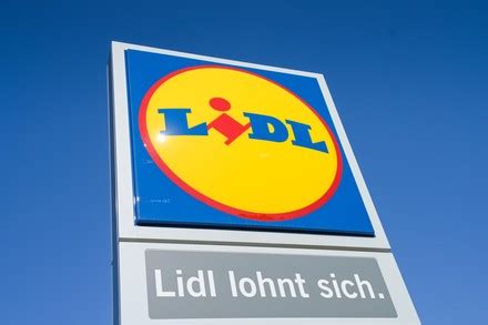 250 Lidl Logo Stock Pictures Editorial Images And Stock Photos Shutterstock