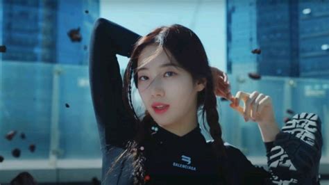 Казуха Le Sserafim обои на компьютер ноутбук в хорошем качестве 4К In 2024 K Pop Music