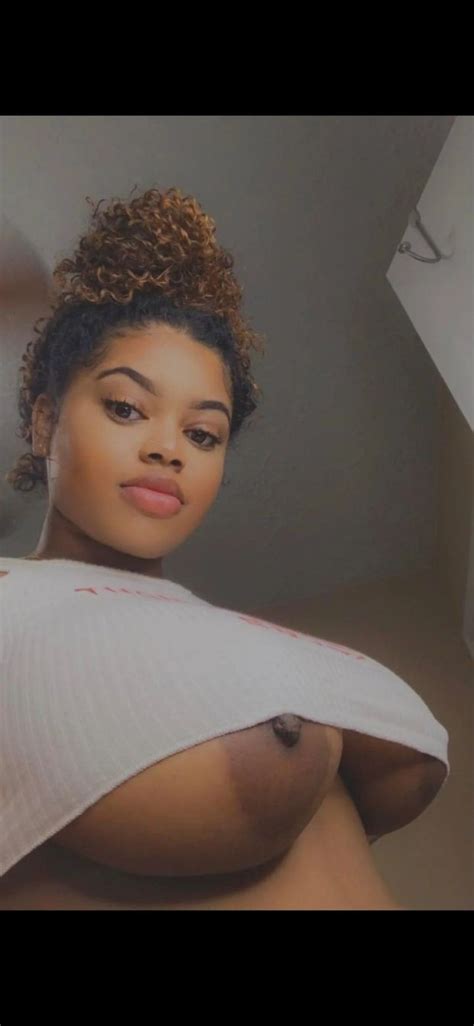 Sexy Pic Before Bed Rockstarrjones101