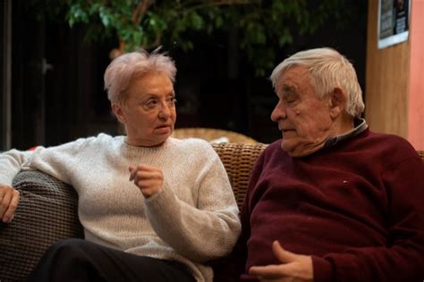 Пиарът Диана Дамянова в необичайна роля и с чувство за хумор търси пари