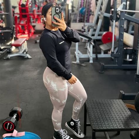 Noemii González Noemiigm2 • Threads Say More