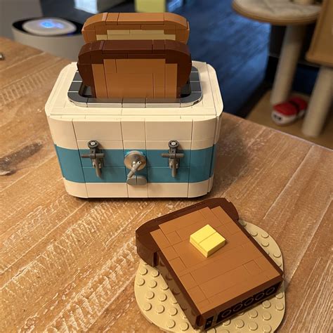 Vintage Toaster Moc Rlego