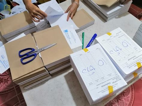 ຮູບຂອບລອຍ ລາຄາຖືກໆ Added A New Photo ຮູບຂອບລອຍ ລາຄາຖືກໆ