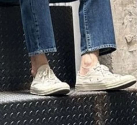 เพี้ยน•เพี้ยน On Twitter เจ้ายอดดวงใจ~ ข้อเท้าน้อยๆ เฝ้าเลี้ยงลูกผูกเปลเห่เช้าเห่เย็น จนใหญ่