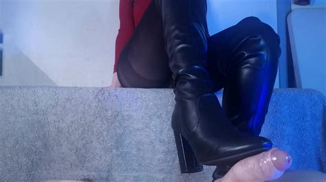 Ada Wong Uses Leon For Sexand Gives Footjoband Pounds Oiled Ass Trailer