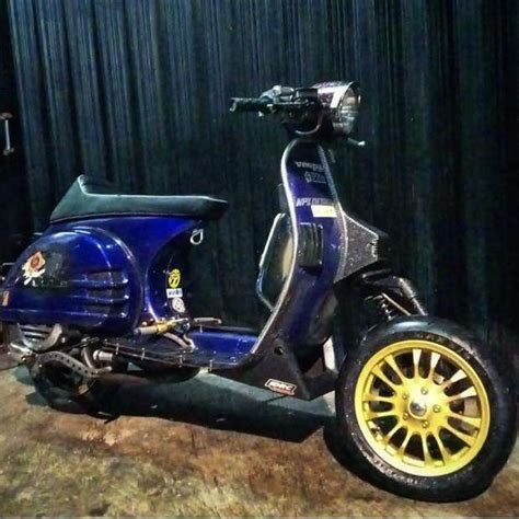 Blue Vespa Px Custom Modified With Vespa 12” Sprint Wheels Cek Web Vespa Px