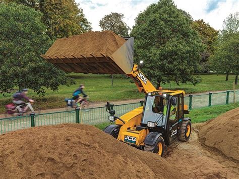 JCB Electric Telehandler Makes UK Debut