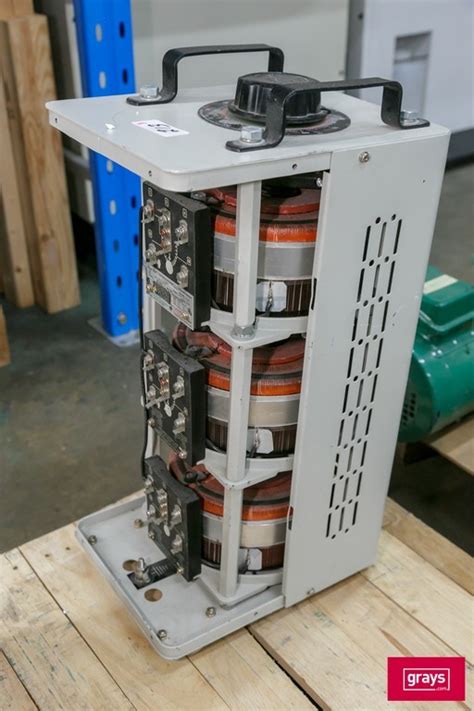 variable voltage auto transformer 240 270v auction 0213 5054265