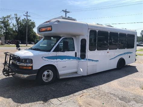Your Custom Wheelchair Accessible Class C Rv With Solar Air Conditioni Your Custom Wheelchair Accessible Class C Rv With Solar Air Conditioni