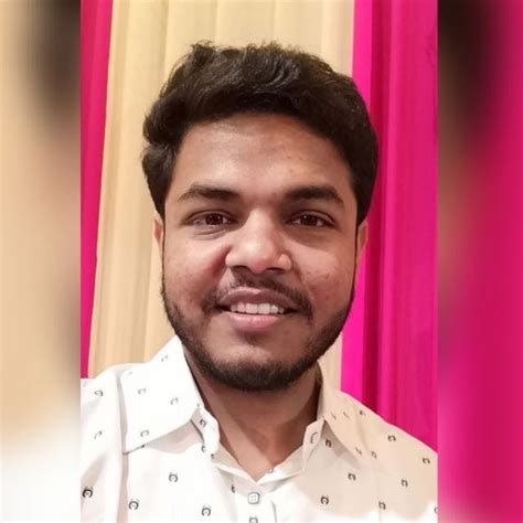 about yash parikh medium