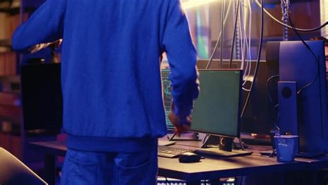 Imágenes De Darknet Descubre Bancos De Fotos Ilustraciones Vectores Y Vídeos De 10 555