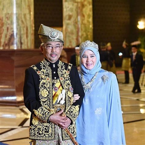 Sultan Johor Dan Permaisuri Agong Anna Piper