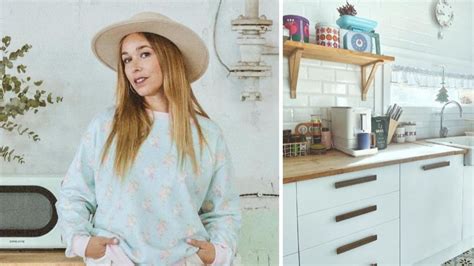 Beth Rodergas Su Luminosa Casa De Dos Pisos Y Colores Pastel Rincón A Rincón