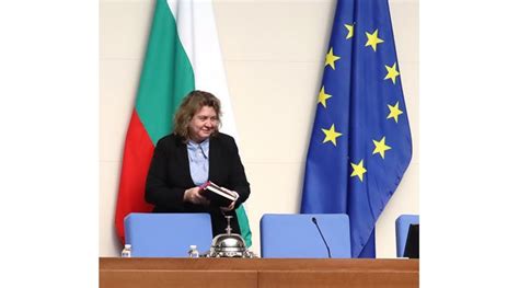 Киселова отряза референдума на Радев и може да отпадне като вариант за служебен премиер 168 Часа