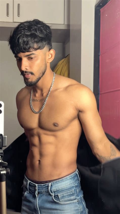 saurav kharade 𝗜𝗧 𝗦 𝗠𝗘 𝗔𝗚𝗔𝗜𝗡𝗡𝗡…😮‍💨⚡️ follow sourav kharade sk